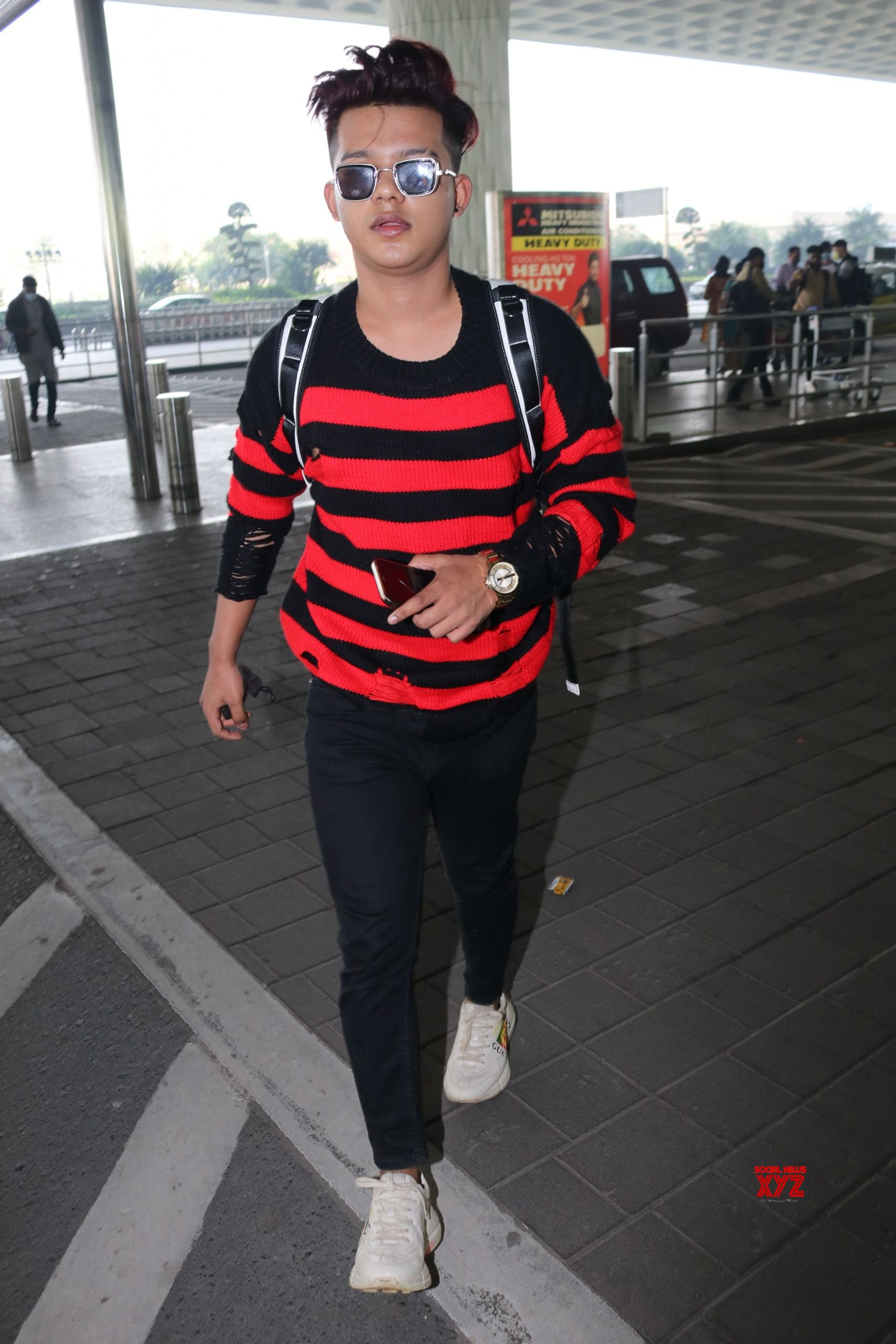 Riyaz Ali Spotted At Airport Departure HD Gallery - Social News XYZ