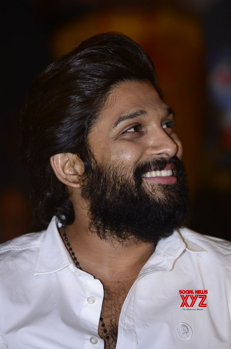 Allu Arjun Stills From Ala Vaikunthapurramuloo Movie Reunion Bash ...