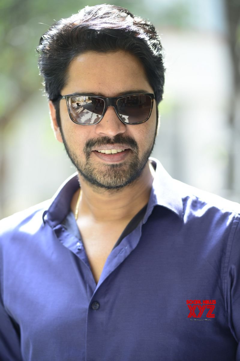 Allari Naresh Stills From Bangaru Bullodu Movie Interview - Social News XYZ