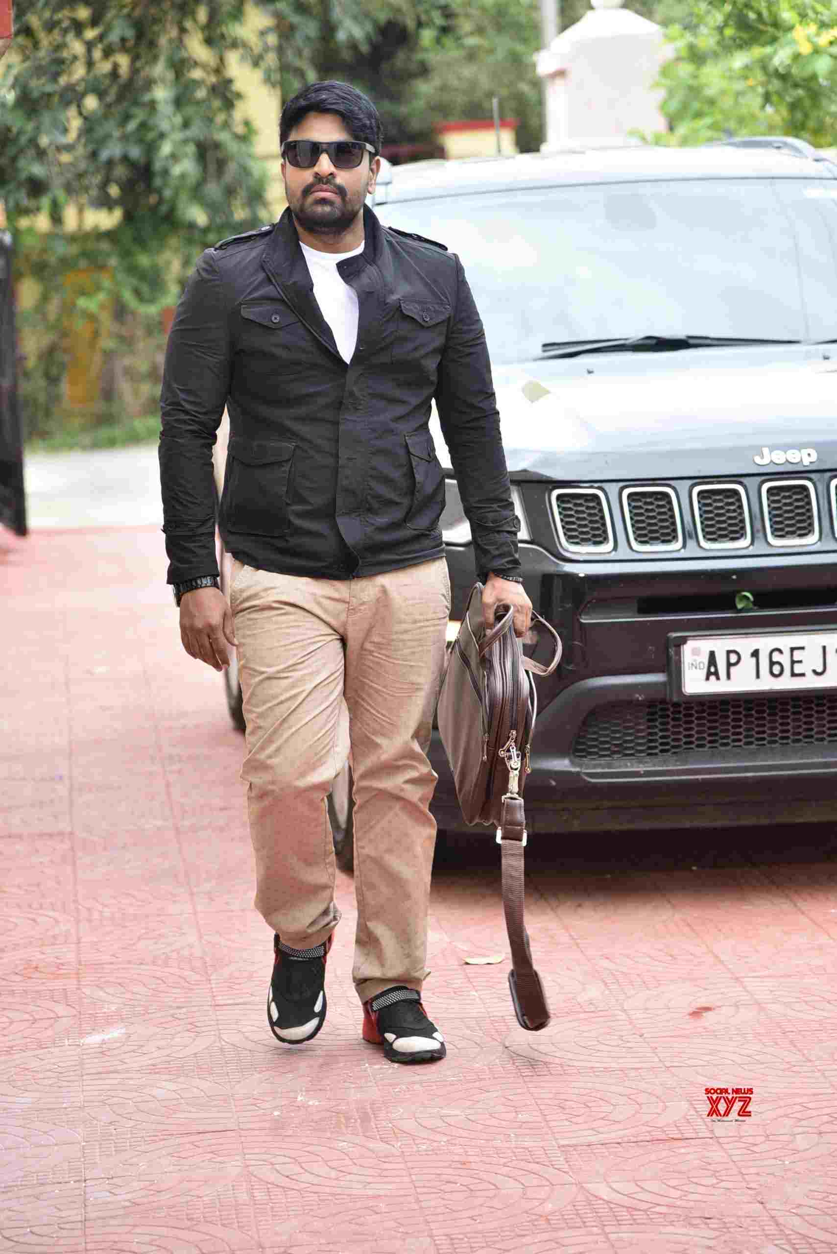Pranavam Movie Hero Sree Mangam Interview Stills - Social News XYZ