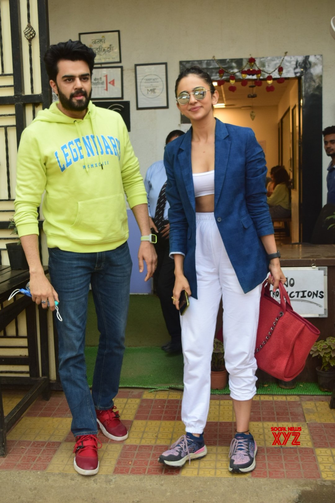 Rakul Preet Singh And Manish Paul Mukesh Chhabra Post Meeting At Mukesh ...