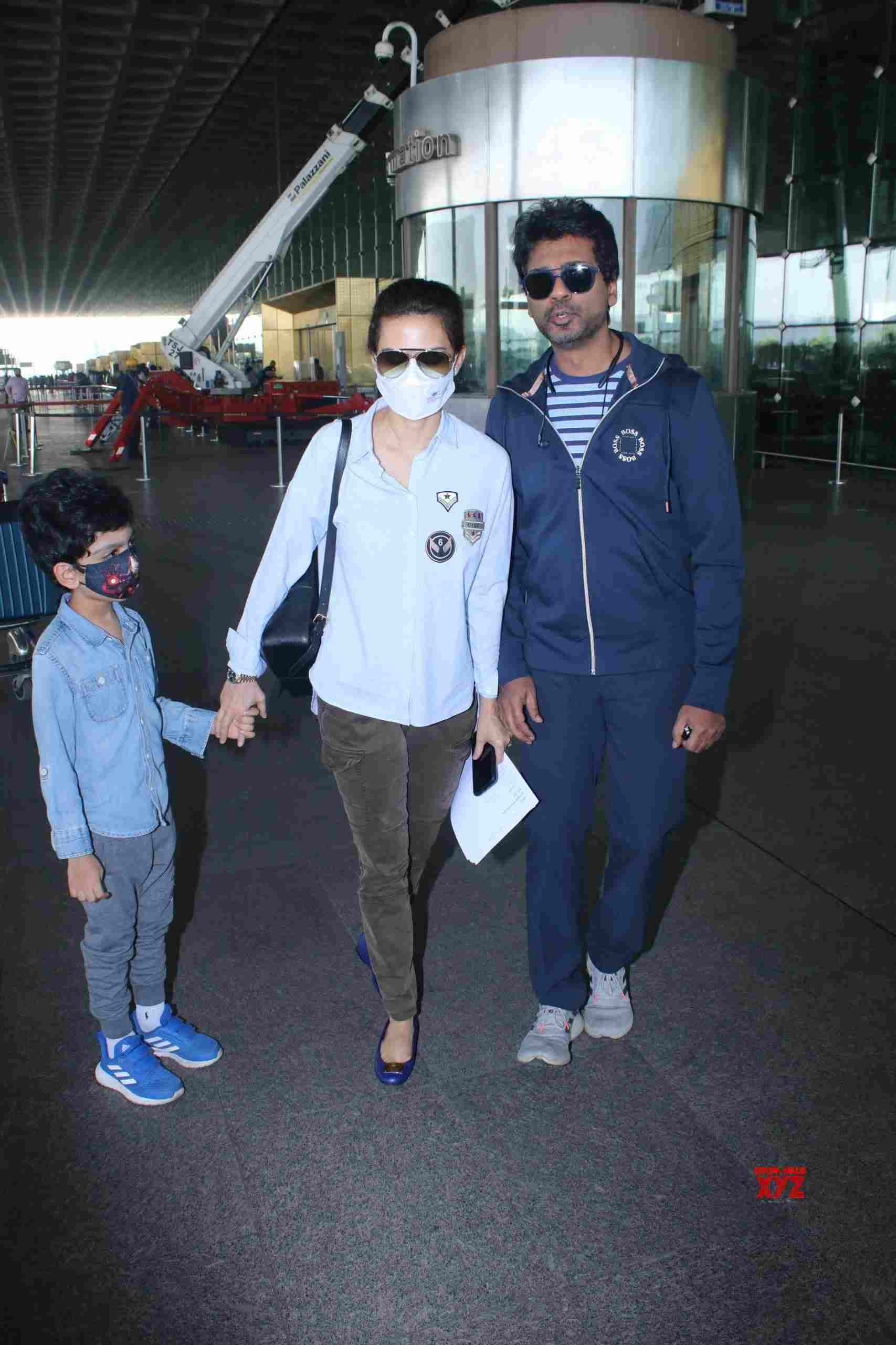 Nikhil Dwivedi And His Family Spotted At Airport Departure - Gallery ...