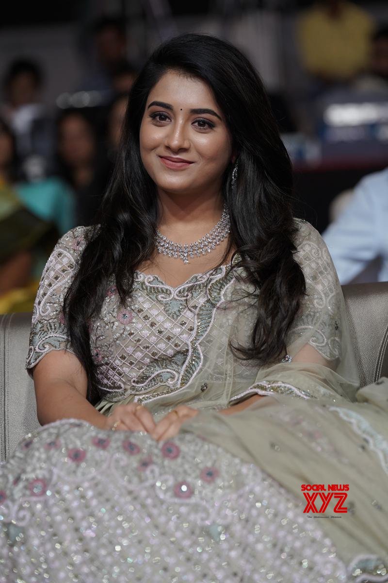 Actress Raashi Singh Stills From Sashi Movie Pre Release Event - Social ...