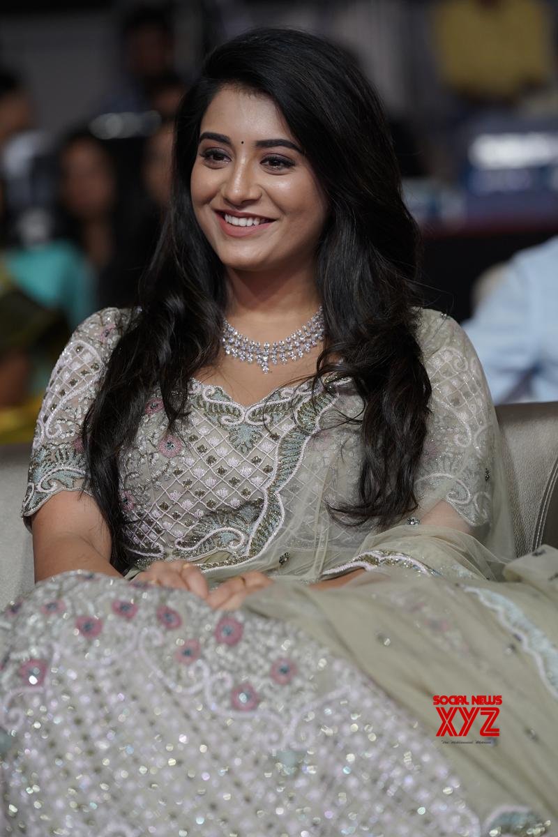 Actress Raashi Singh Stills From Sashi Movie Pre Release Event - Social ...