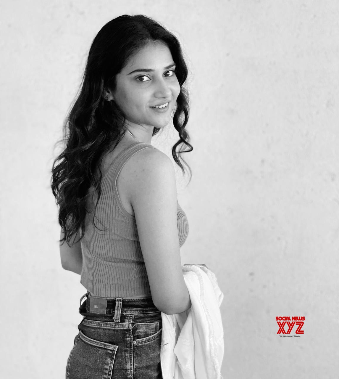 Actress Priya Singh Hot And Gorgeous Stills - Social News XYZ