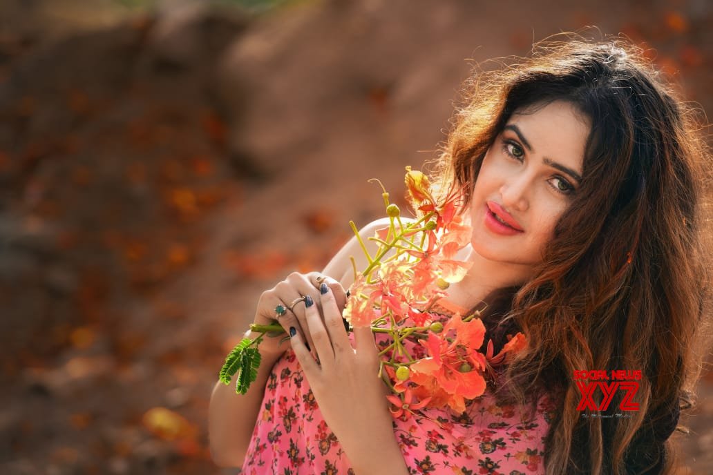 Actress Sony Charishta Stunning New Stills - Social News XYZ