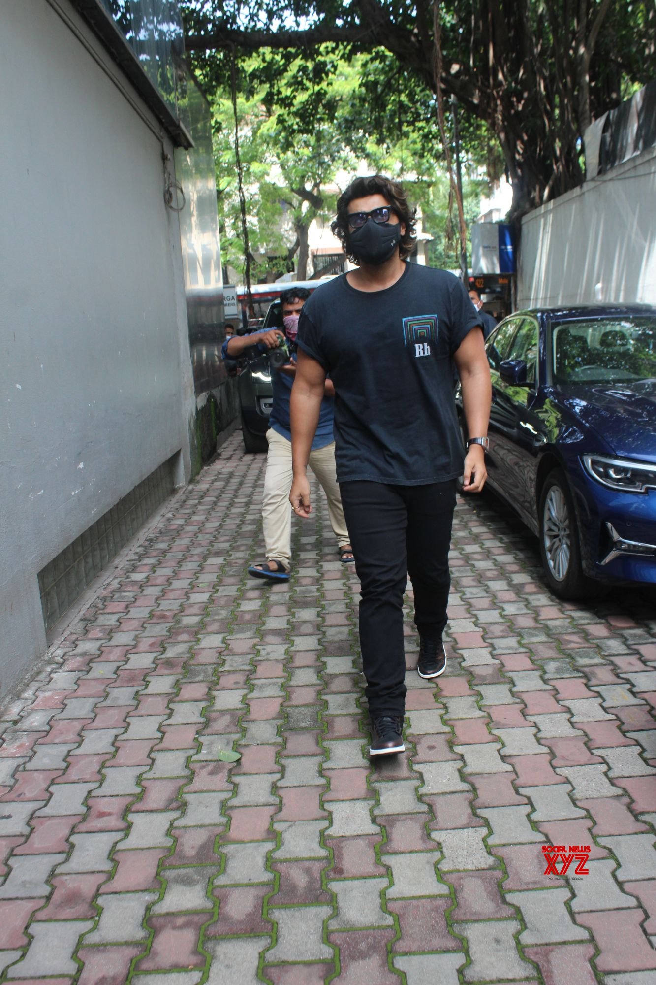 Arjun Kapoor Spotted At Ramesh Taurani's Office In Khar - Gallery ...
