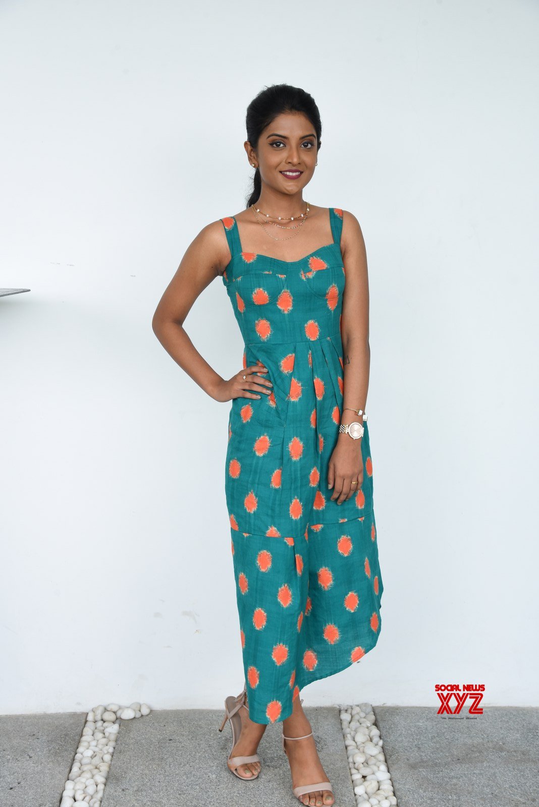 Actress Nivedita Satish Glam Stills From Anya's Tutorial Webseries ...