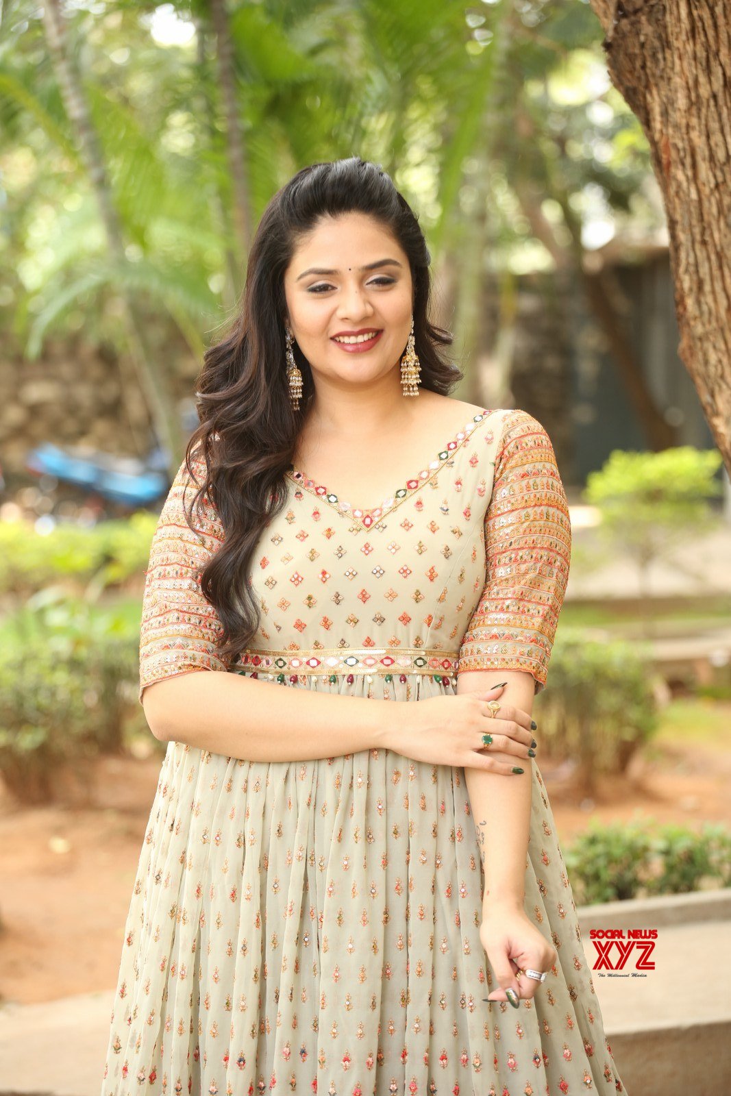 Actress Sree Mukhi Stills From Crazy Uncles Song Launch Press Meet ...