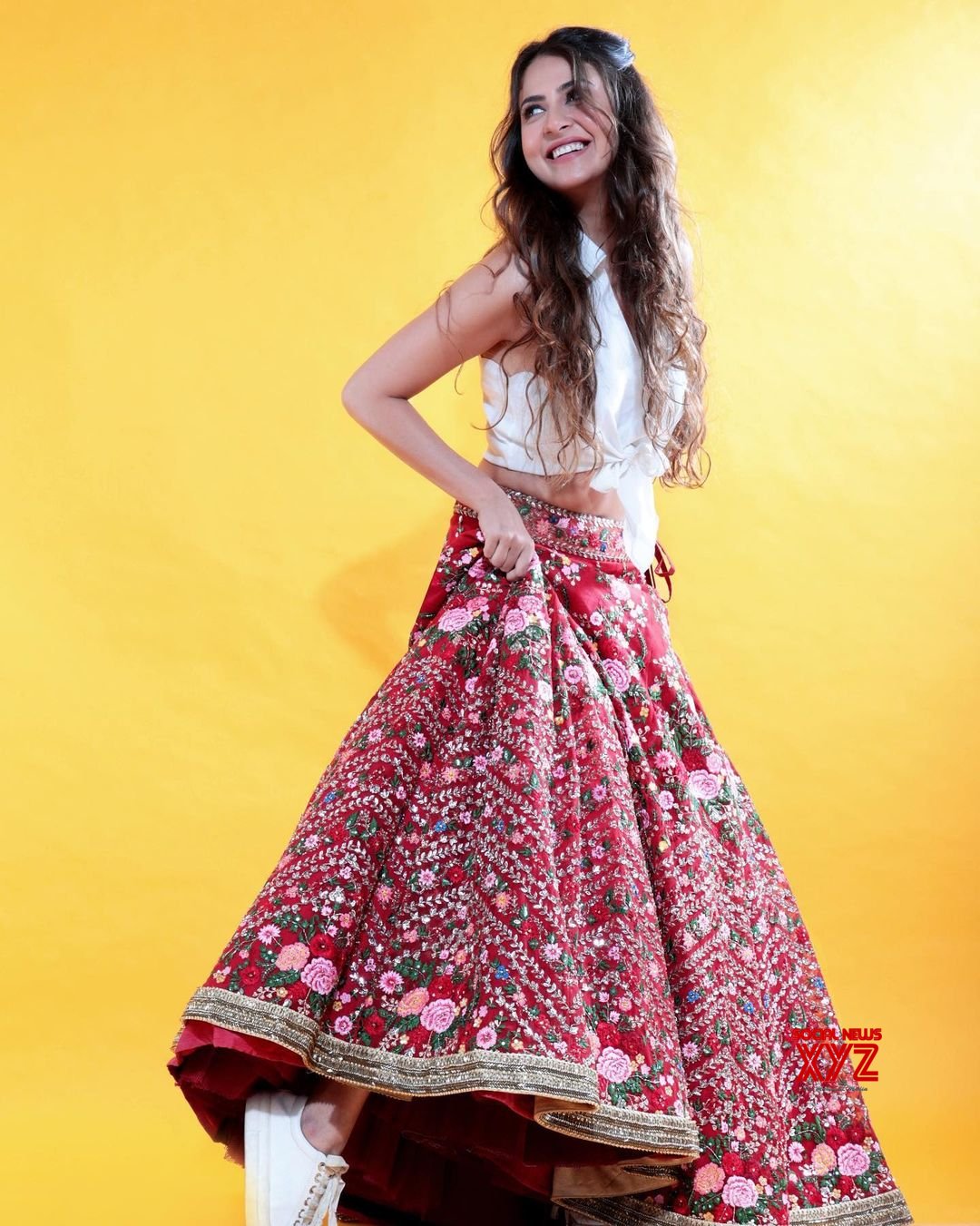 Actress Malvika Raaj Latest Glam Stills - Social News XYZ