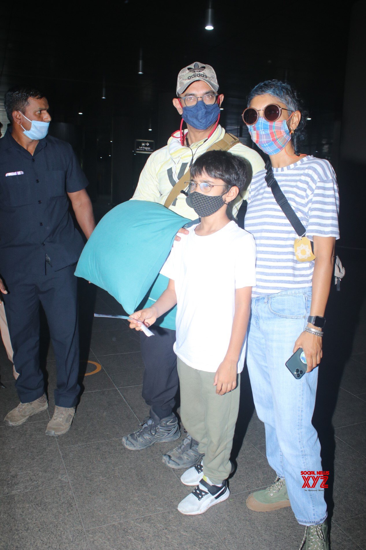 Amir Khan And Kiran Rao With Son Spotted At Airport Arrival - Gallery ...