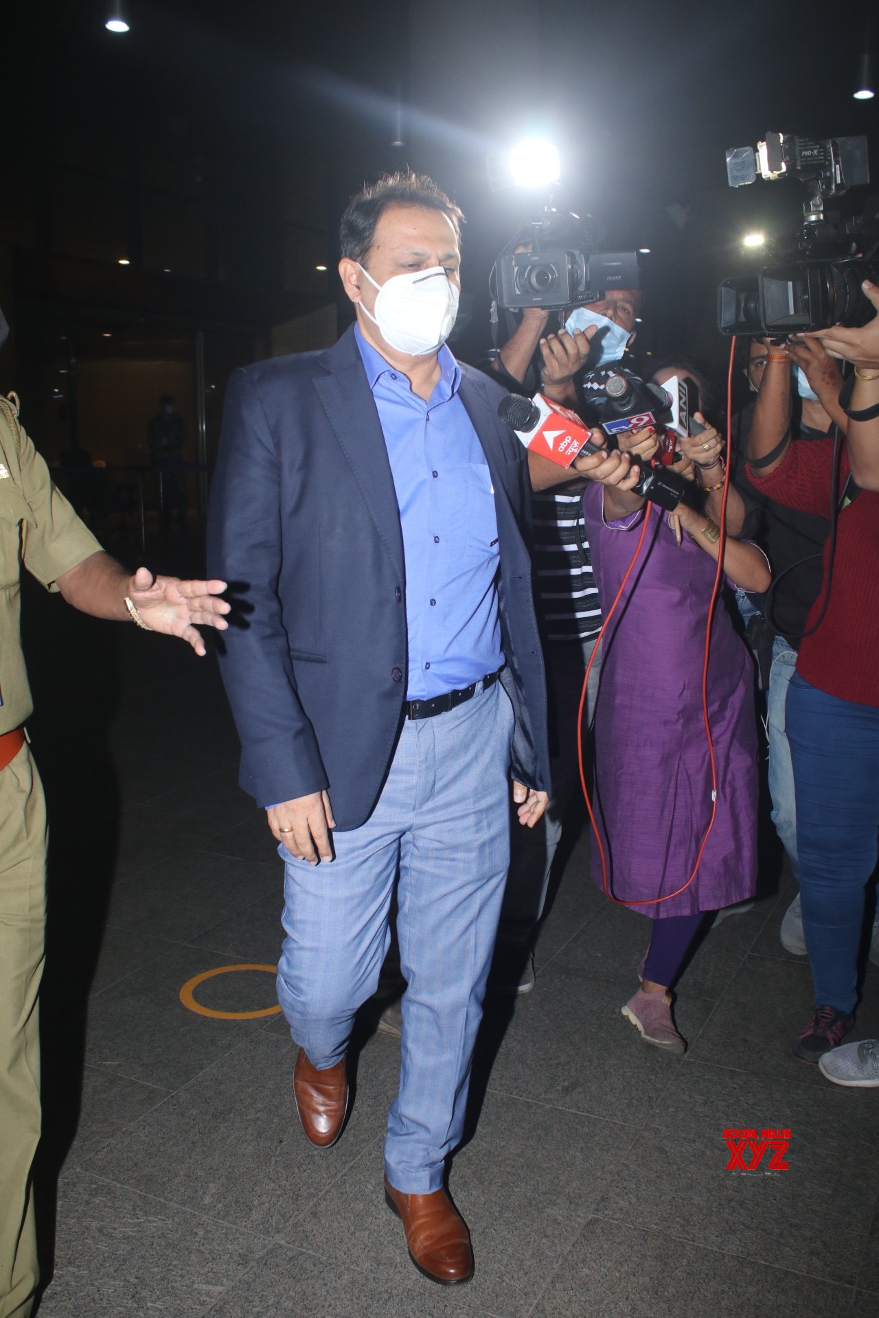 NCB Officer Sanjay Singh Spotted At Airport - Gallery - Social News XYZ