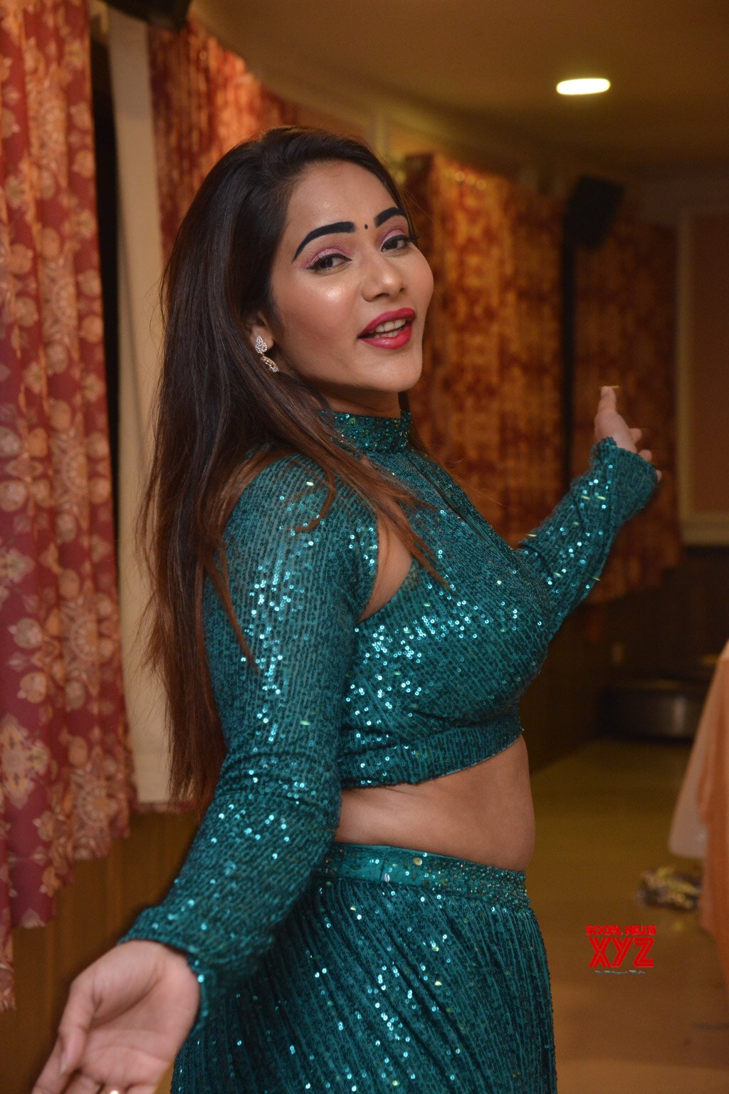 Actress Mitra Sharma Glam Stills From Santosham Awards 2021 Curtain ...