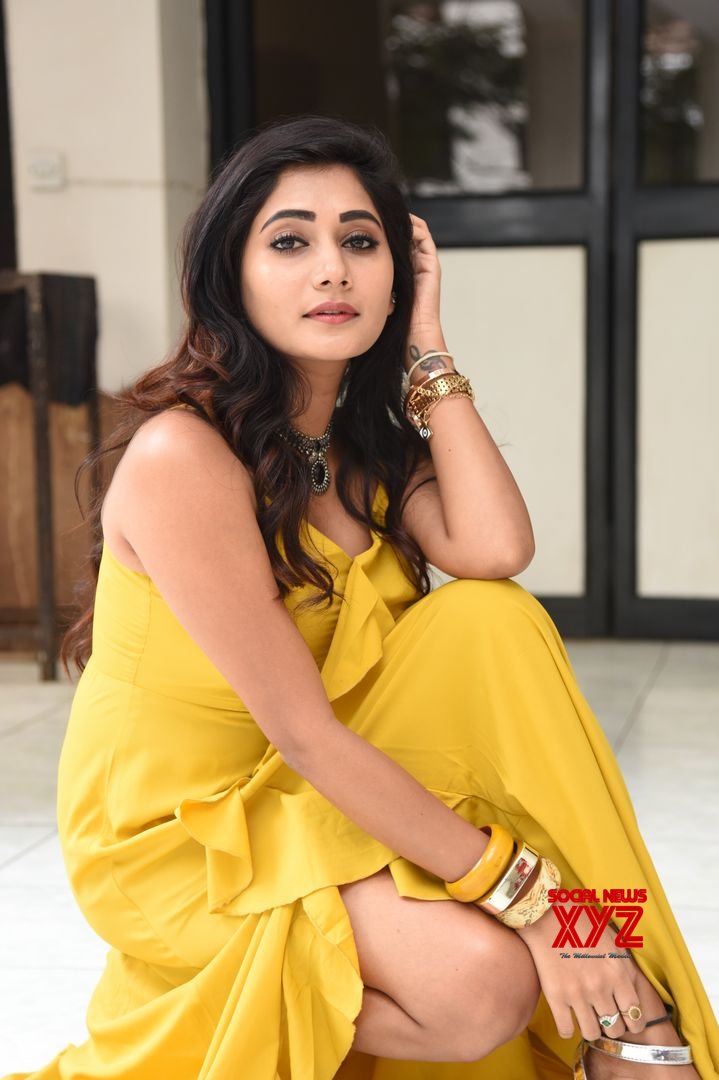 Actress Vasanthi Glam Stills - Social News XYZ