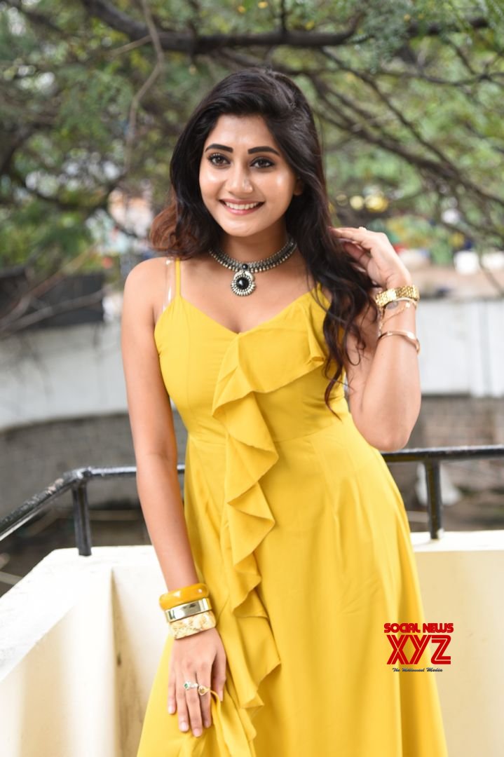 Actress Vasanthi Glam Stills - Social News XYZ