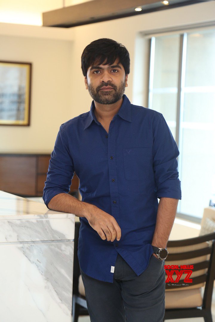 Hero Simbu Stills From Loop Movie Interview - Social News XYZ