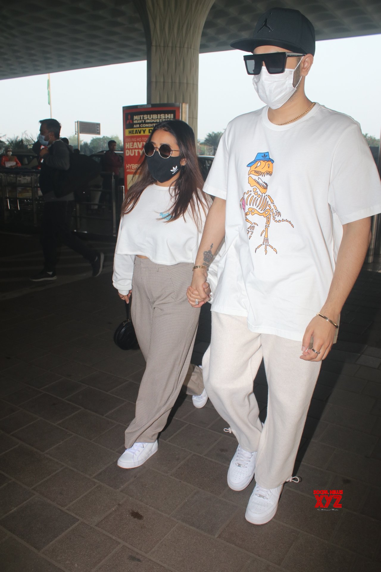 Neha Kakkar And Rohan Preet Singh Spotted At Airport Departure ...