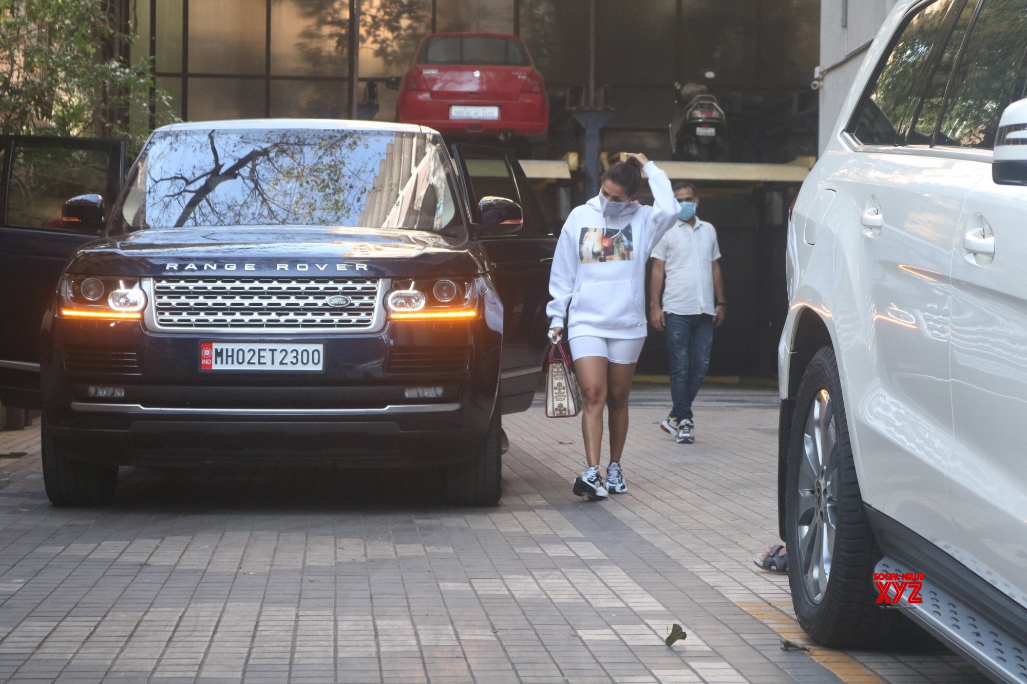 Actress Malaika Arora And Son Arhaan Khan Spotted At Bandra - Gallery - Social News XYZ