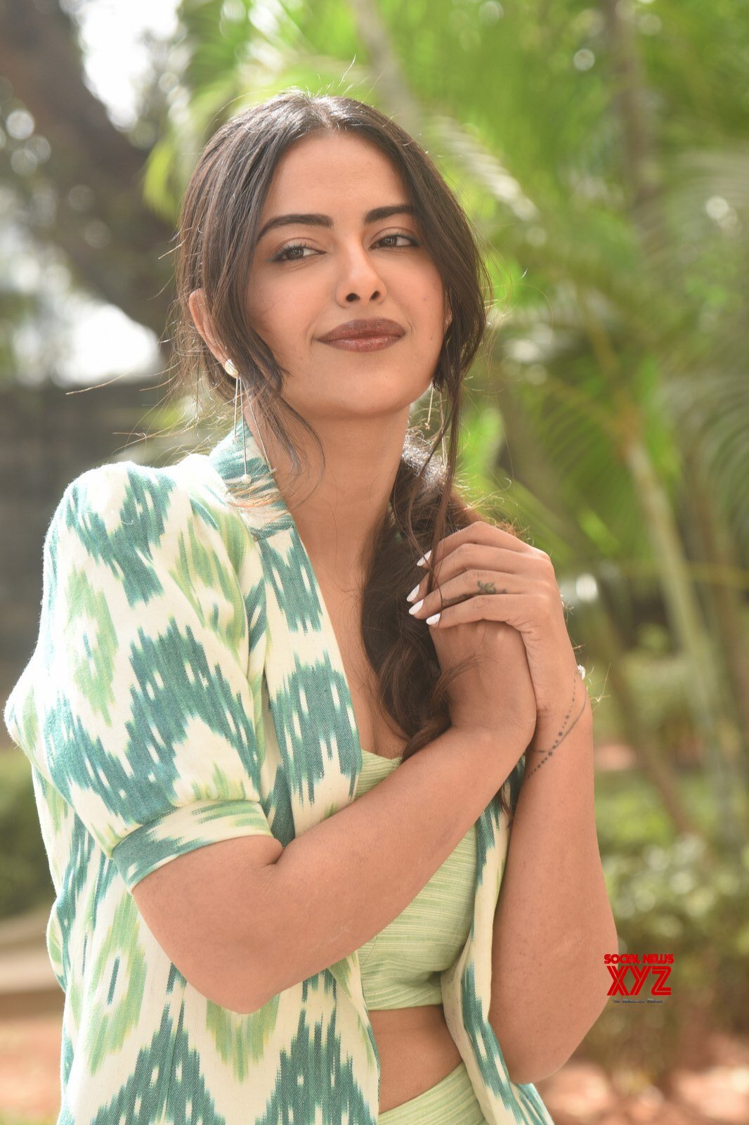 Actress Avika Gor Glam Stills From 10th Class Movie Teaser Launch ...