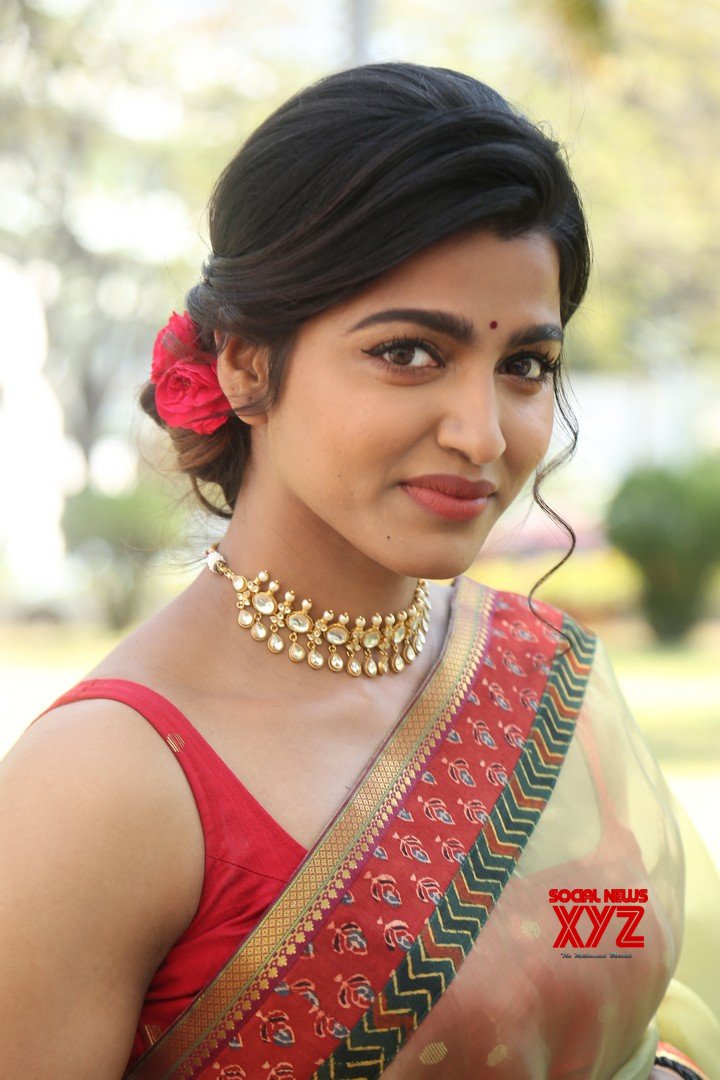 Actress Sai Dhansika Glam Stills From Shikaru Movie Trailer Launch ...