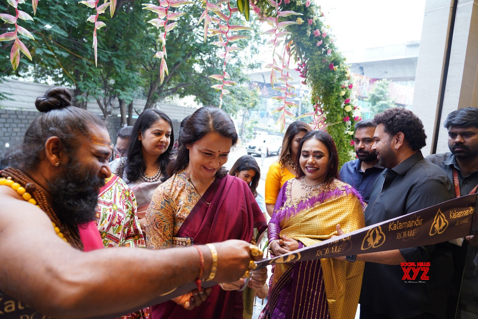 Kalamandir Royale Showroom Launched By Amala Akkineni, Srija Konidela ...