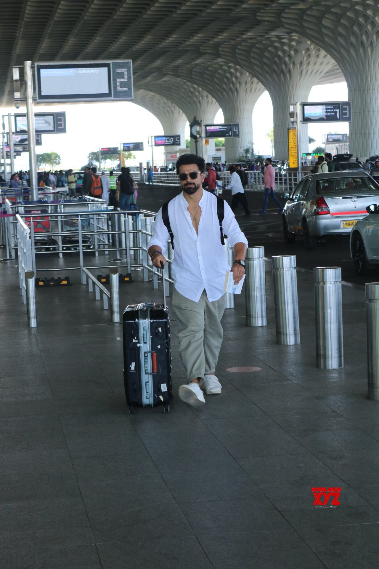 Rithvik Dhanjani Spotted At Airport - Gallery - Social News XYZ