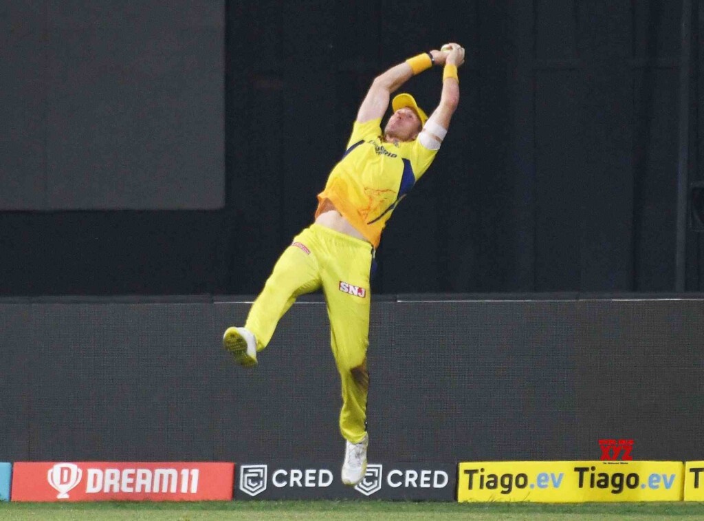 Mumbai: CSK player Dwaine Pretorius attempts a catch during the IPL ...
