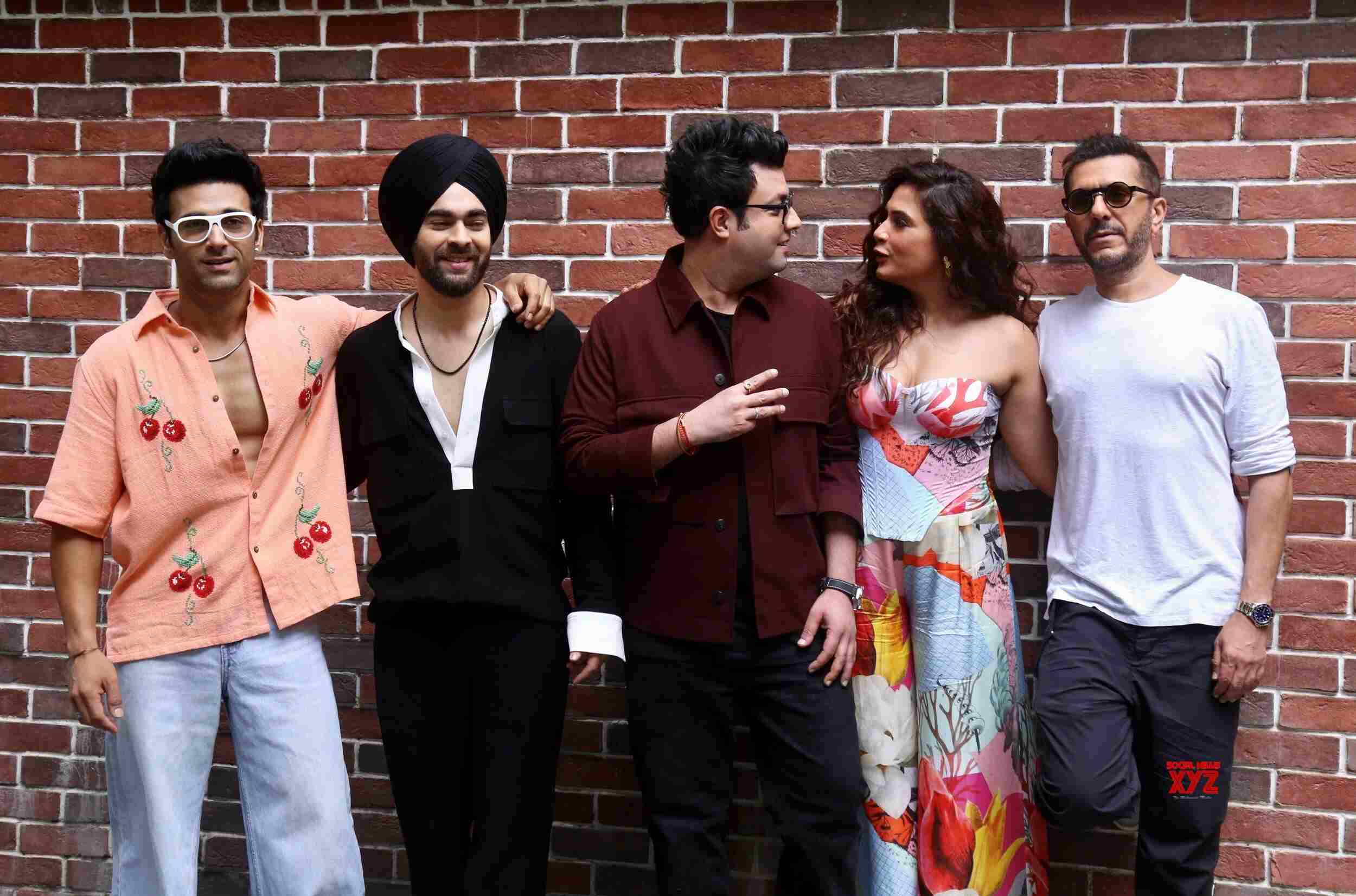 Fukrey 3 Cast Pulkit Samrat, Richa Chadha, Ritesh Sidhwani, Varun ...