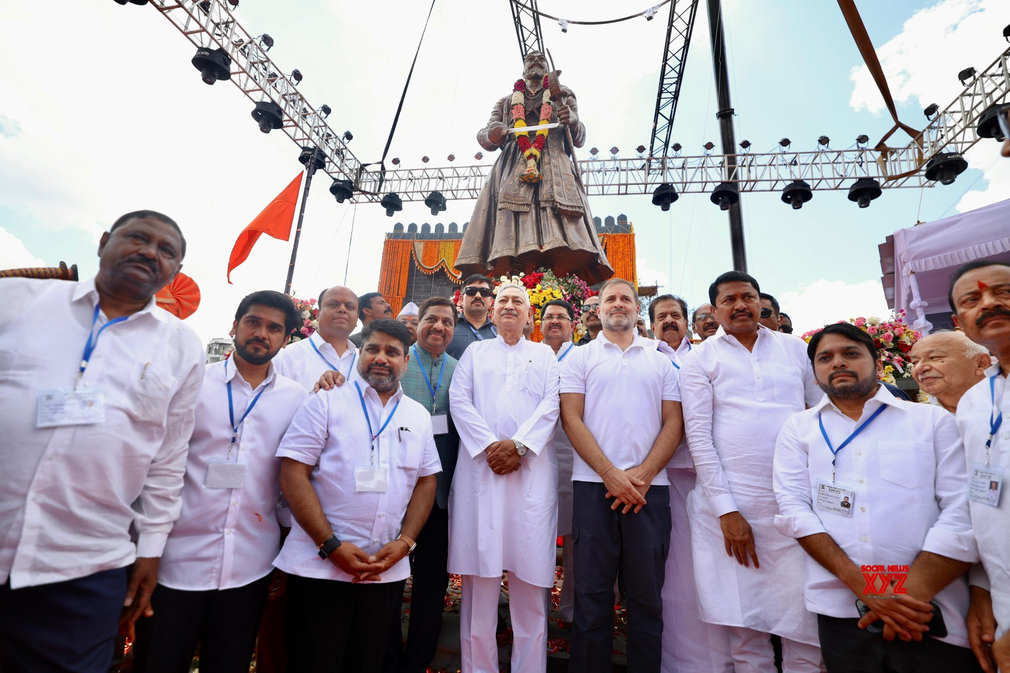 Kolhapur: LoP in Lok Sabha Rahul Gandhi unveils the statue of ...
