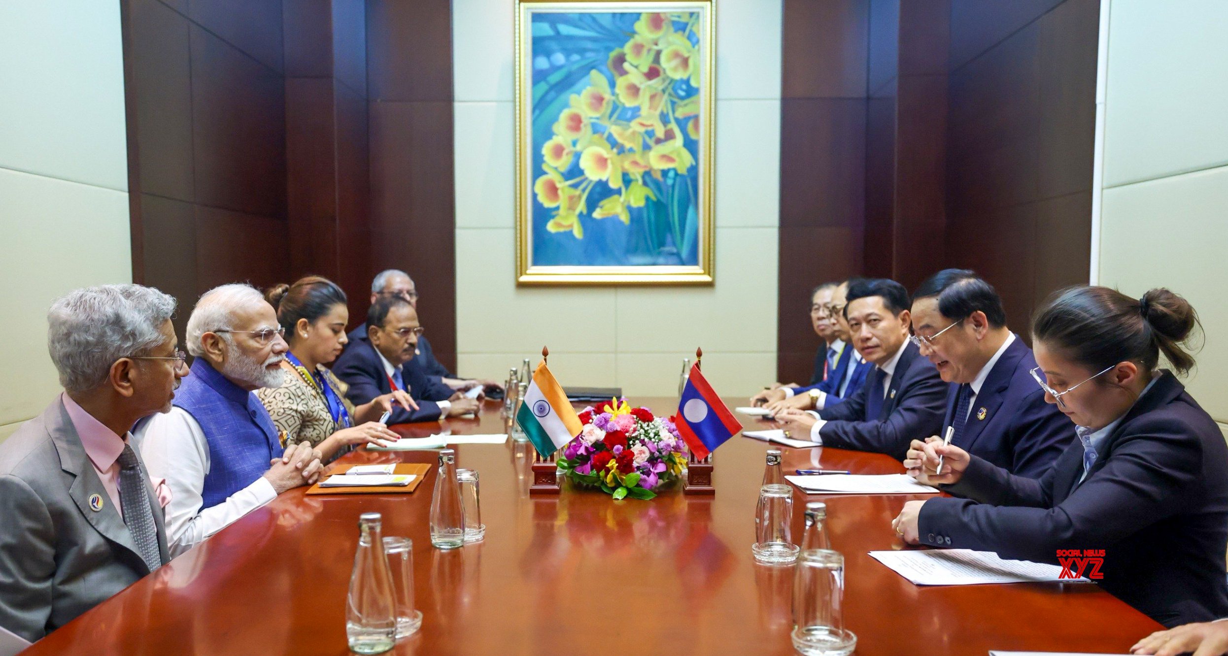 Vientiane: PM Modi and Laos' Prime Minister Sonexay Siphandone attends ...