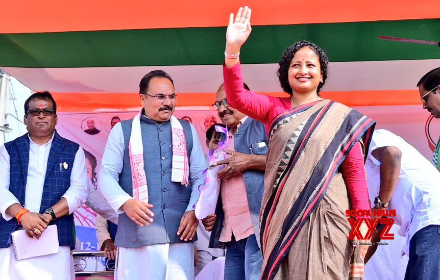 Godda : Jharkhand Mukti Morcha (JMM) candidate Kalpana Soren addresses ...
