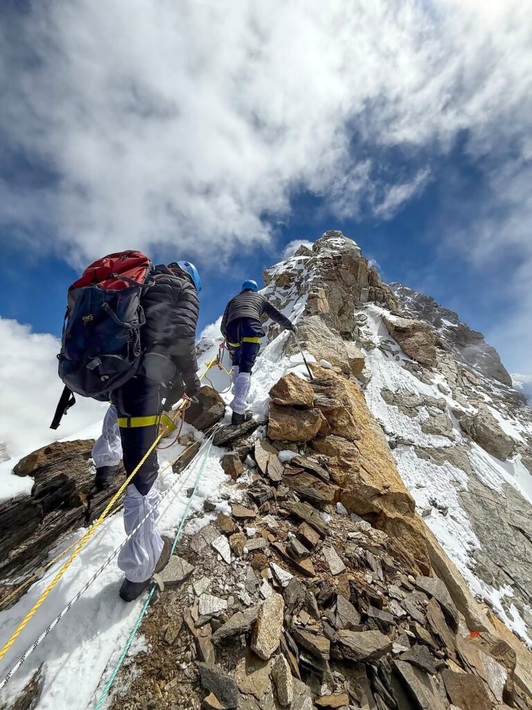 Tricolour Hoisted on Mount Rio Pargial #Gallery - Social News XYZ